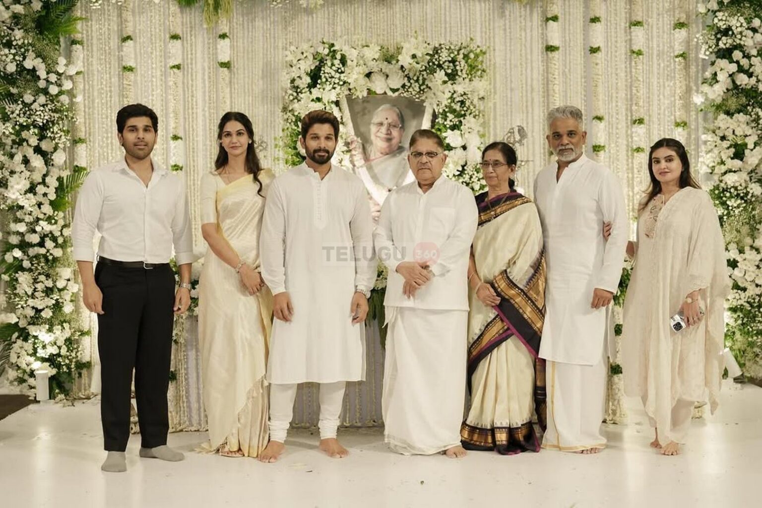 Pic Talk: Mega and Allus in One Frame - Telugu360